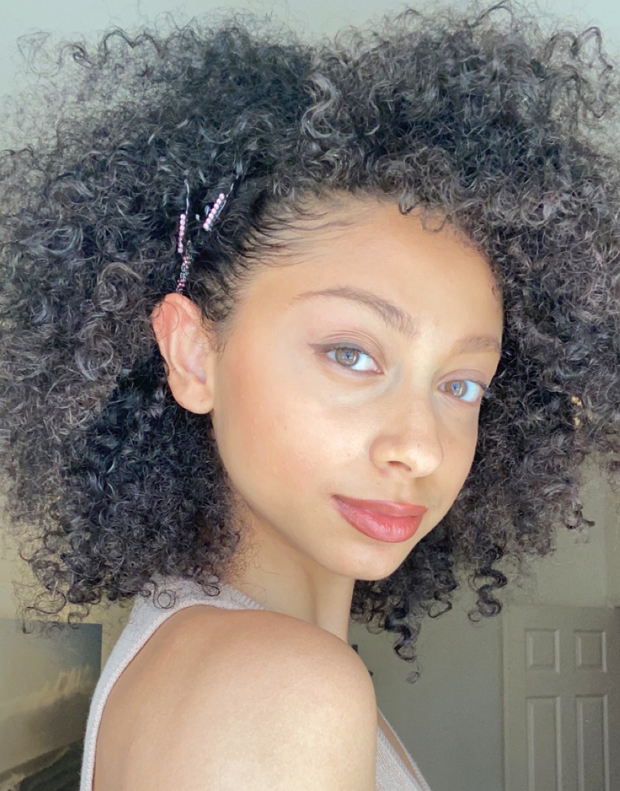 7 Hairstyles for Short, Curly Hair